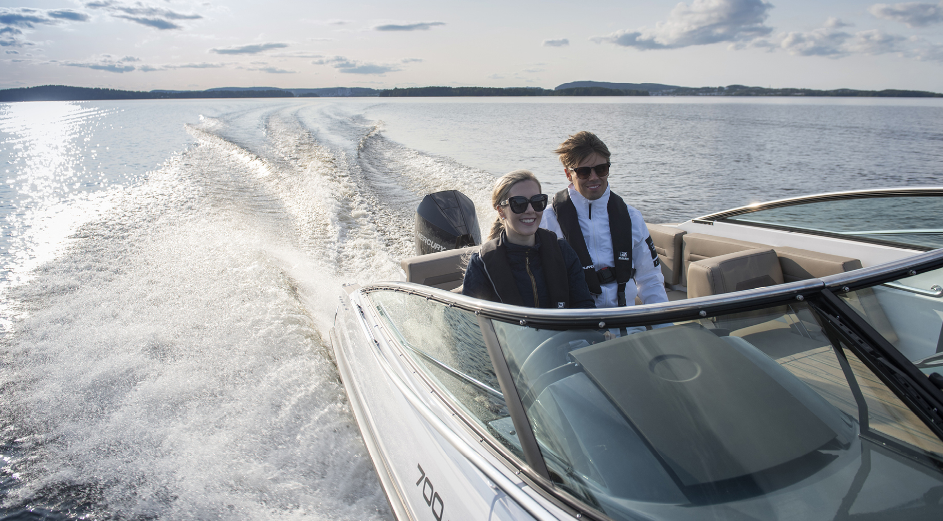 Flipper 700 DC - Flipper Boats - Day Cruiser