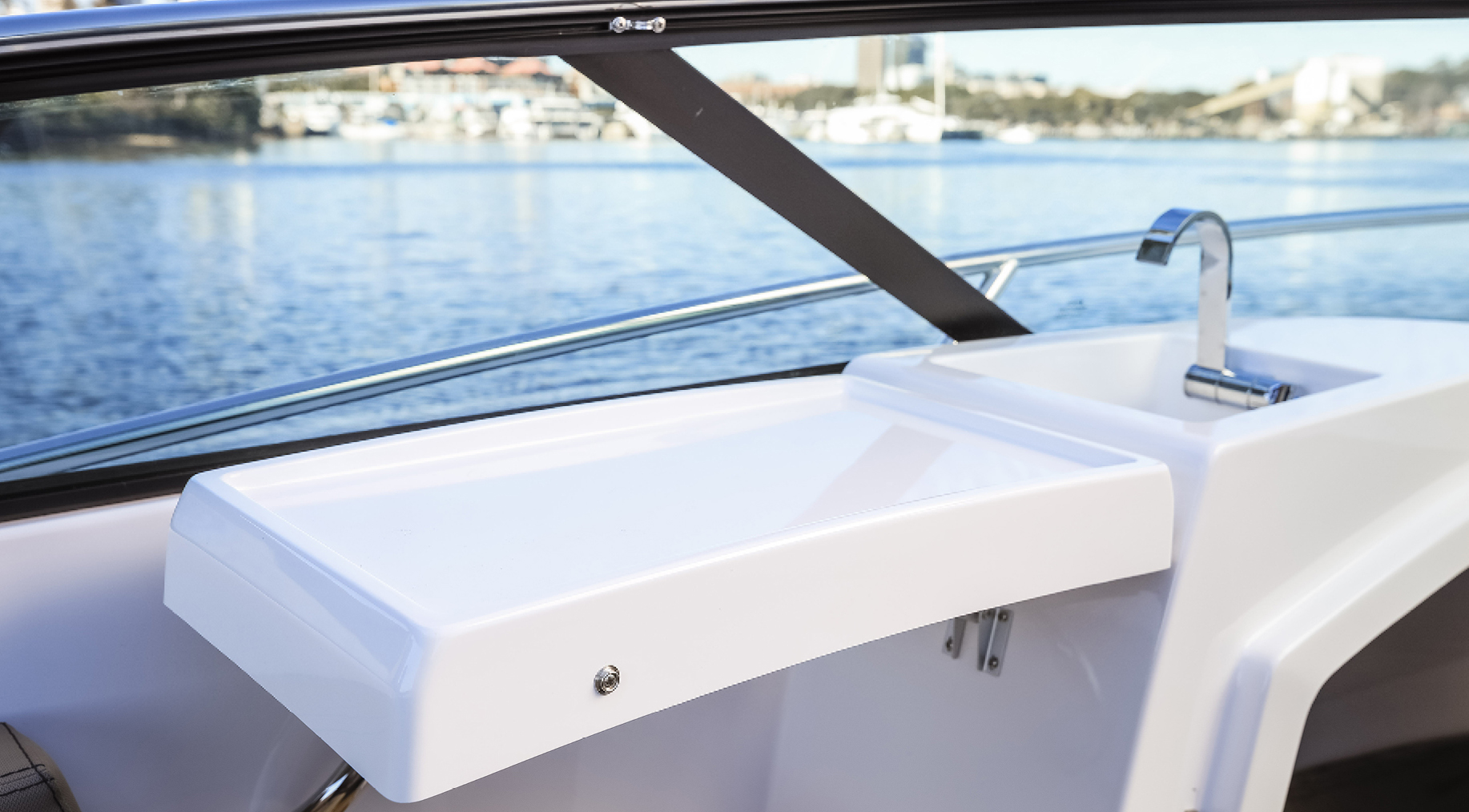 Flipper 650 DC - Flipper Boats - Day Cruiser